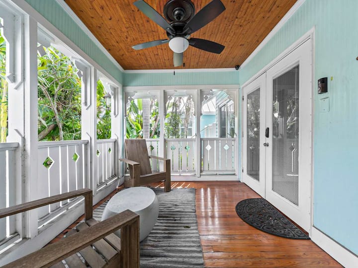 Key West Style Tropical Paradise With Pool - Fort Lauderdale, FL