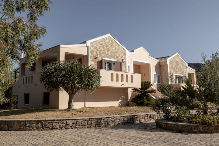 Leone Luxury Villa Georgia - Zante