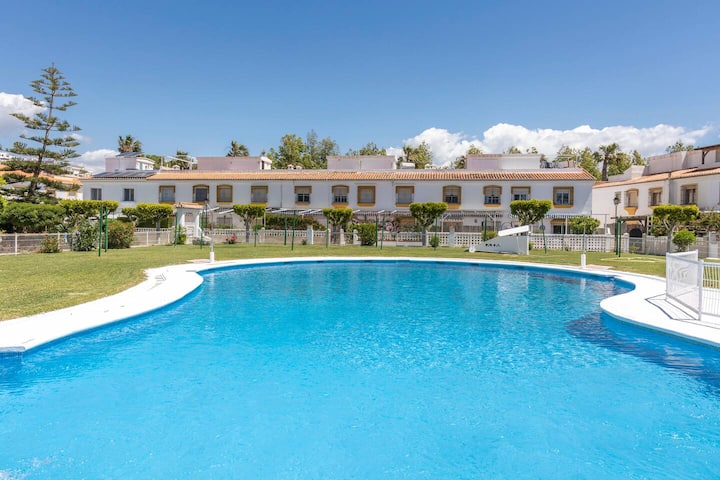 Adosado Con Piscina Junto A La Playa - Salobreña