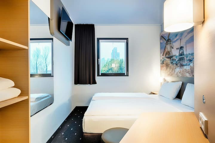 Double Room At B&b Hotel Amsterdam-zaandam - Amsterdam