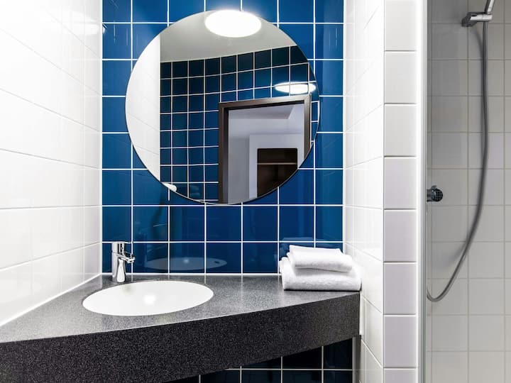 Family Room At B&b Hotel Hamburg City-ost - Hamburg