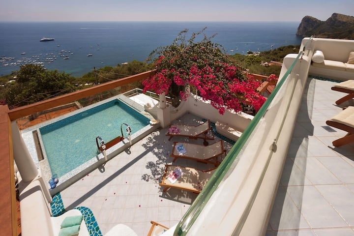 Villa Delle Sirene With Pool - My Rental Homes - Isla de Capri