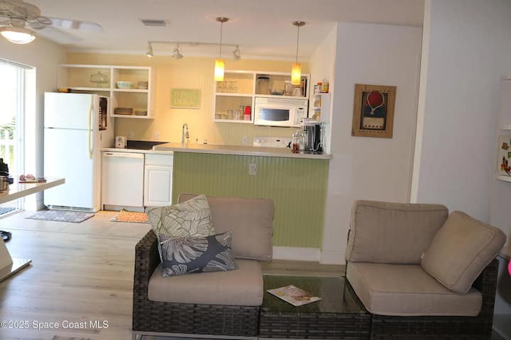 Penguins On The Beach Resorts 2 Bed 1 Bath - Cocoa Beach, FL