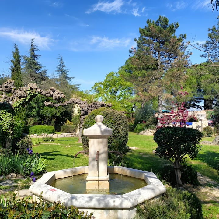 Les Berbéris - Gîte En Ardèche - Barjac