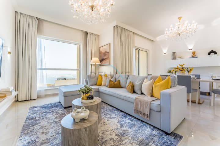 Sea & Canal Views, Steps From Tram & Marina Beach - 두바이 마리나