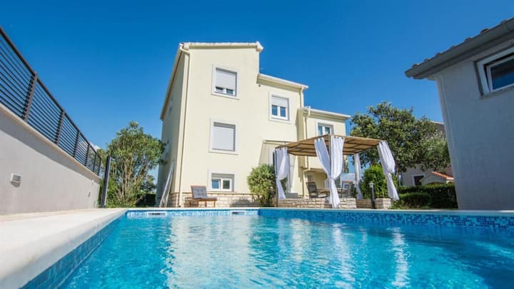 Apartman Ana - Zadar By Villas Guide - Zadar