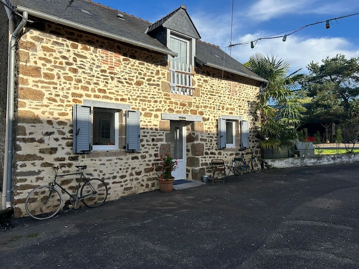 Beautiful 2-bedroom Gîte In Montenay - Mayenne