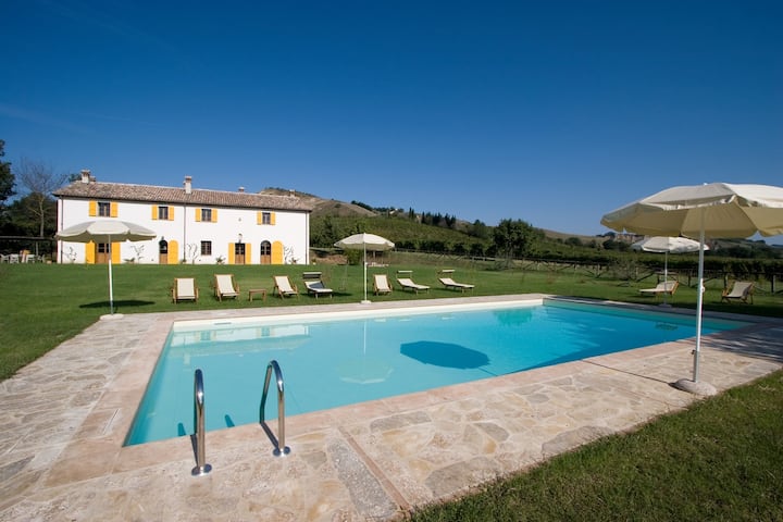 Villa Vigneto - Large Private Villa With Pool - Faenza