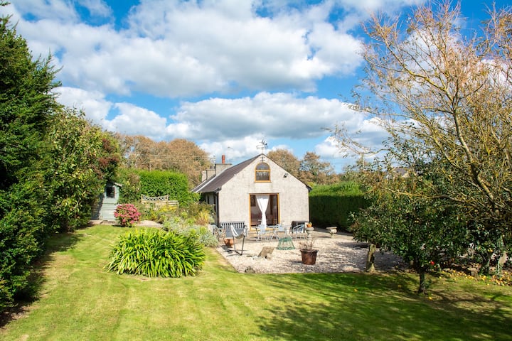 Tan Y Fynwent - Rhosneigr