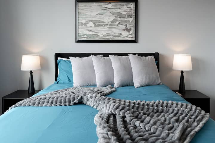 Hillside Rest - Chelan Resort Suites #407 - Chelan, WA