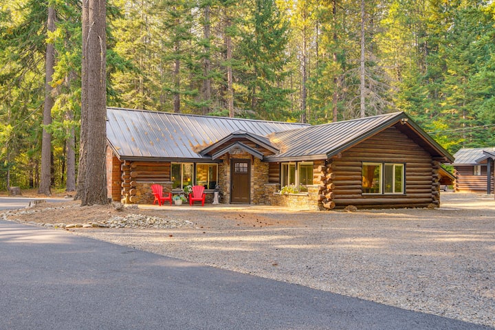 Contemporary Log Cabin Near Cle Elum Lake! - Roslyn, WA