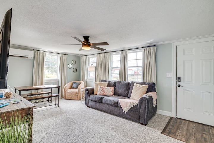 7 Mi To Beach & Ocean! Morehead City Home - Morehead City, NC