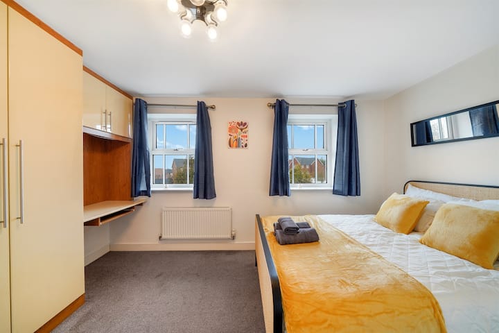 4bedroom - 6beds - 2.5bath | Parking X3 | Garden - Dartford