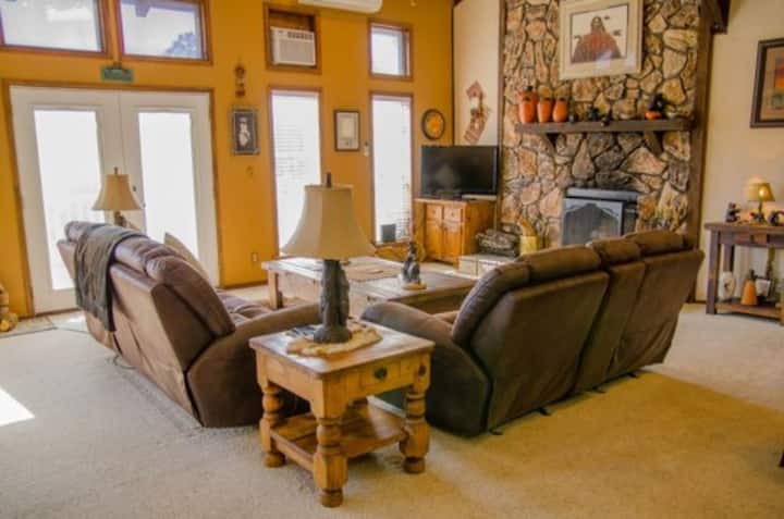 Alojamiento De 3 Habitaciones En Ruidoso - Ruidoso, NM