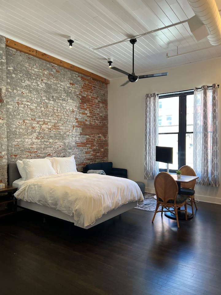 Liberty Lofts Studio Apt 404 - 클리블랜드