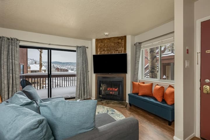 3-min Walk To Ski Lift | Mountain-view Chalet - Angel Fire, NM