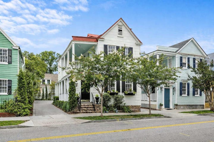 Luxe, Historic 1840s House - Charleston, SC