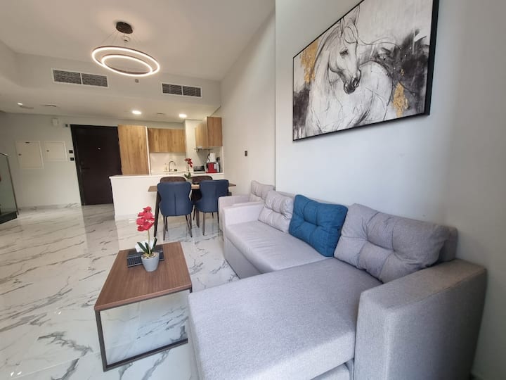 Stylish 3br Duplex Near Cleveland & Galleria Mall - Abu Dabi