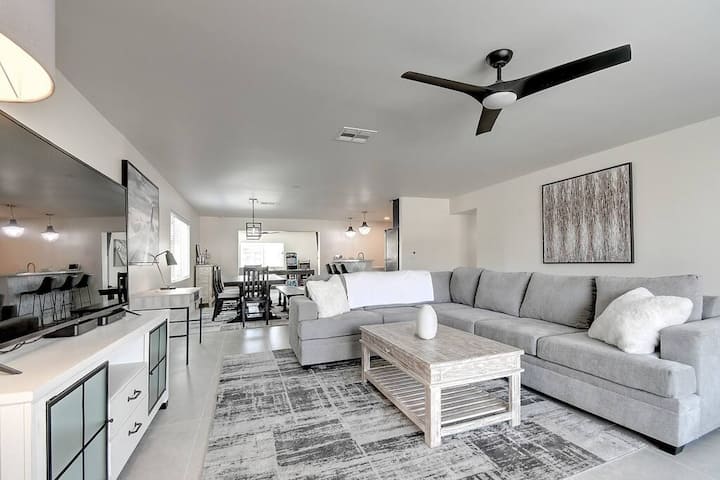 Beautiful Scottsdale Home - Mesa, AZ