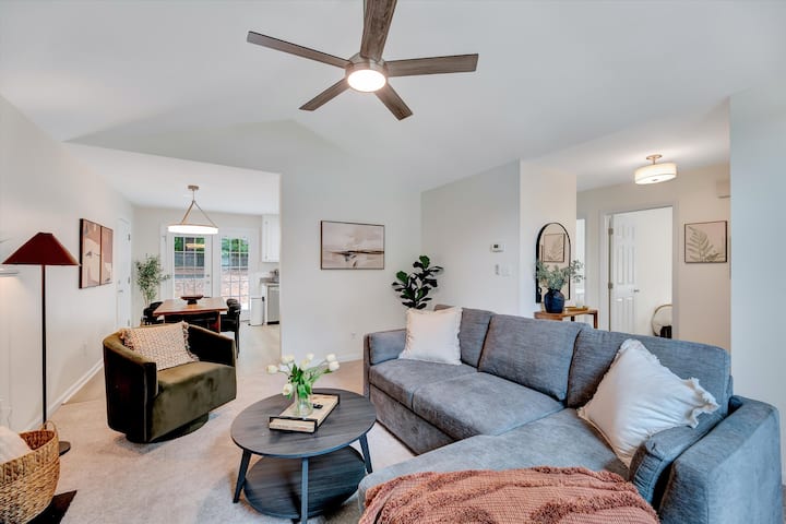 Westborough Hideaway Fenced Yard, 3b, Central - Raleigh, NC