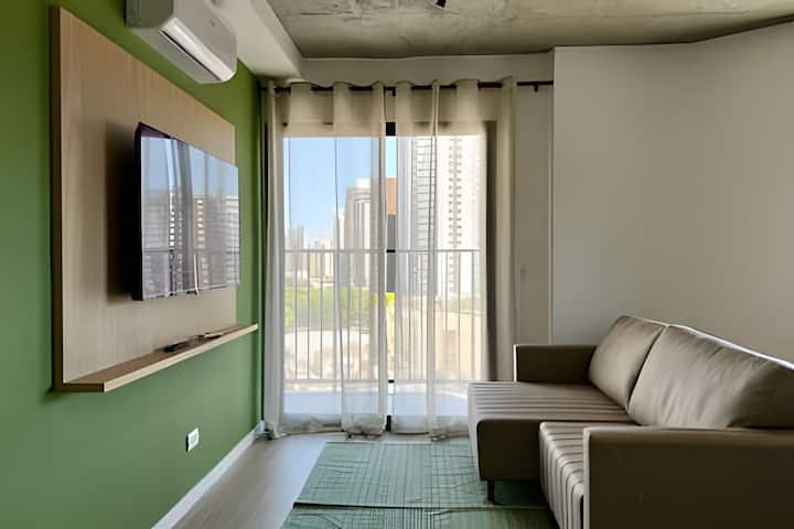 Apto Novo Com 2 Qts, Academia E Piscina No Centro - Maringá