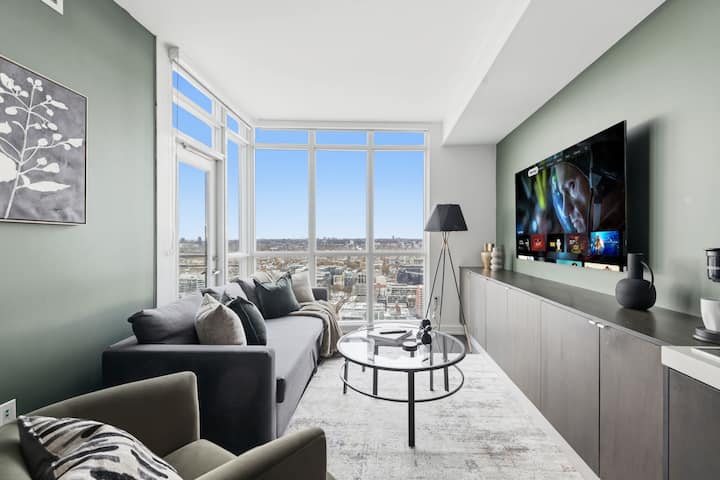 To Luxe Penthouse | Modern Luxury Stay W/ Parking! - Toronto