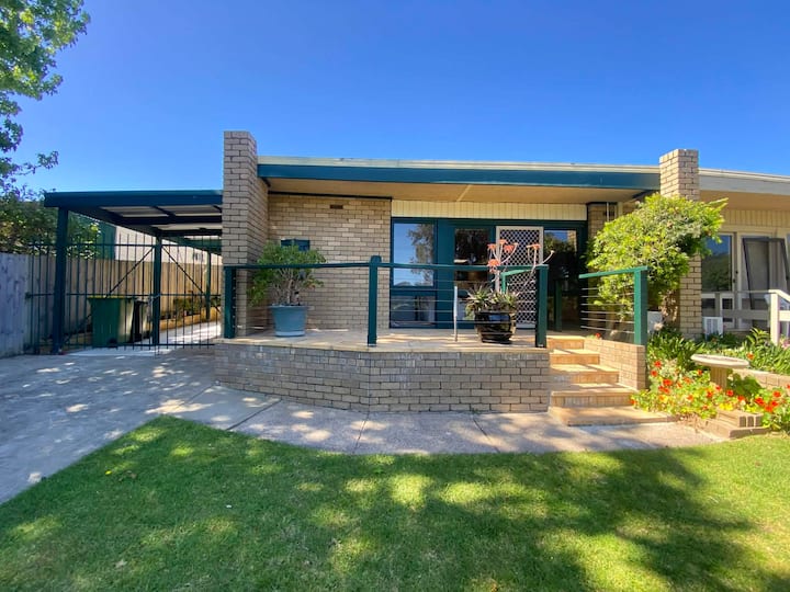 Unit 11/6-8 Buckland Drive - Mallacoota