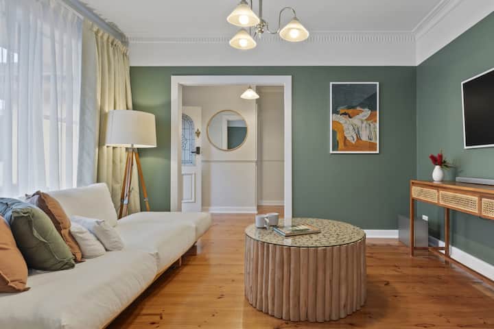 Bedford Beauty Stylish Retro Family Home W/office - Adelaida
