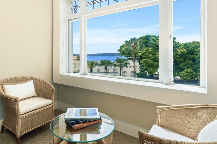 Balmoral Beachfront | A Serene Coastal Retreat - 모스만