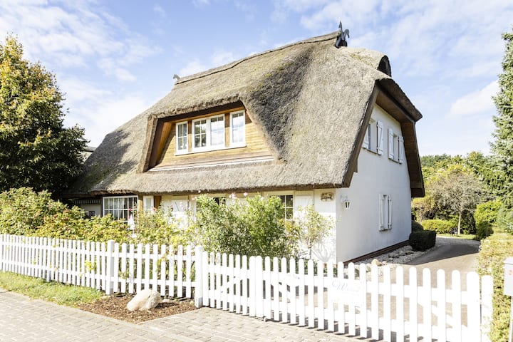 Landhaus Wildrose Fewo Og+dg: Balkon, Ruhige Lage - Binz