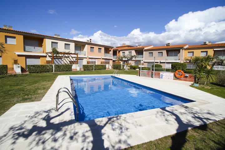Maison Olivers - Piscine Commune, Plage à 300m - Cambrils
