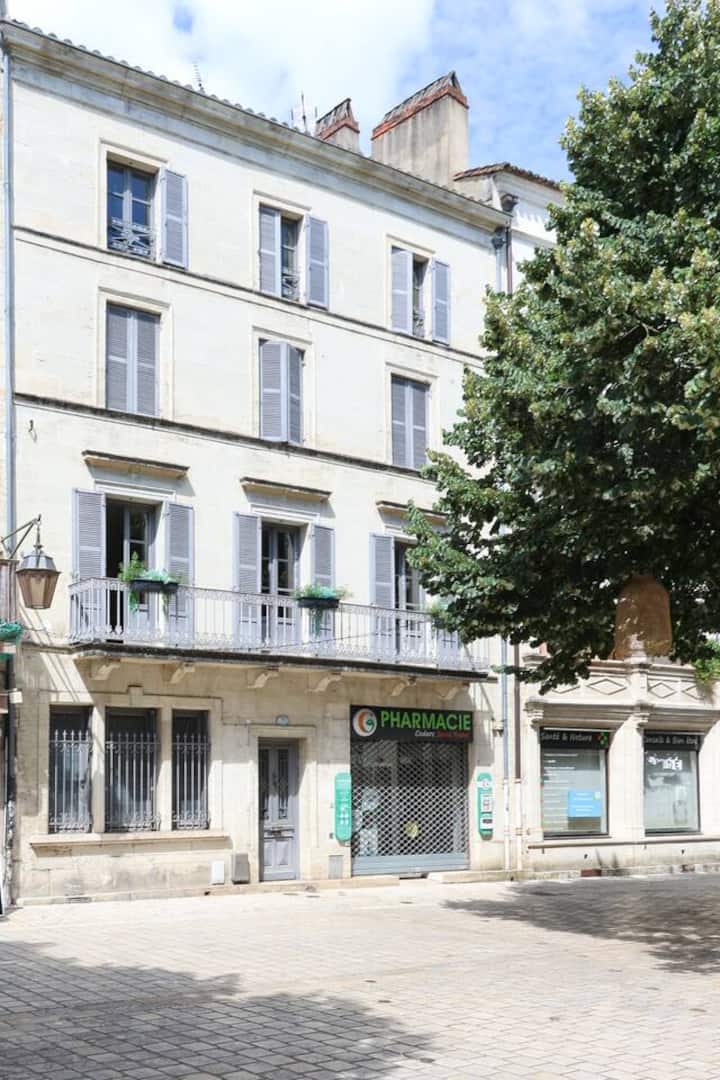 Patio De L'isle (Duplex 2) - Mimos