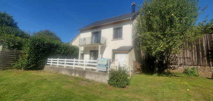 Maison De Vacances à Murol – 8 Pers., Jardin Clos, - Murol
