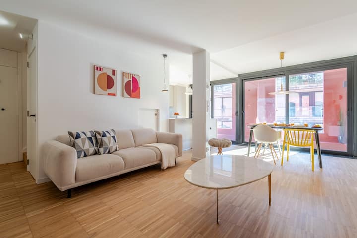 Stylish Open-plan Flat With Garage By Hostwise - Porto