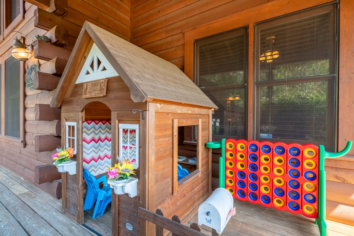 *Charming 2BD Cabin Near TOWN | Hot Tub + Games* - Cabins for Rent in ...