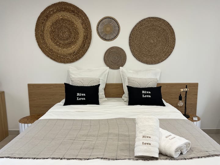 Riva Lova 4 à 6 Personnes Mer Et Commerces à Pied - Fréjus