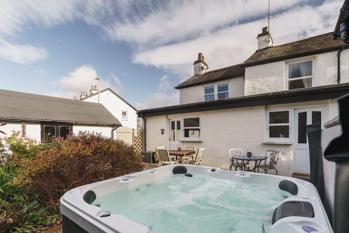 Wansfell View, Central Hawkshead With Hot Tub - Hawkshead