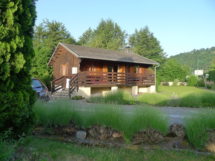 Chalet Et Trianon A Cote Du Lac Chambon (Millevach - Super-Besse