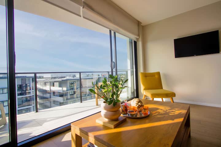 Nundah 2br Stay | Balcony + Golden Sunsets - Brisbane