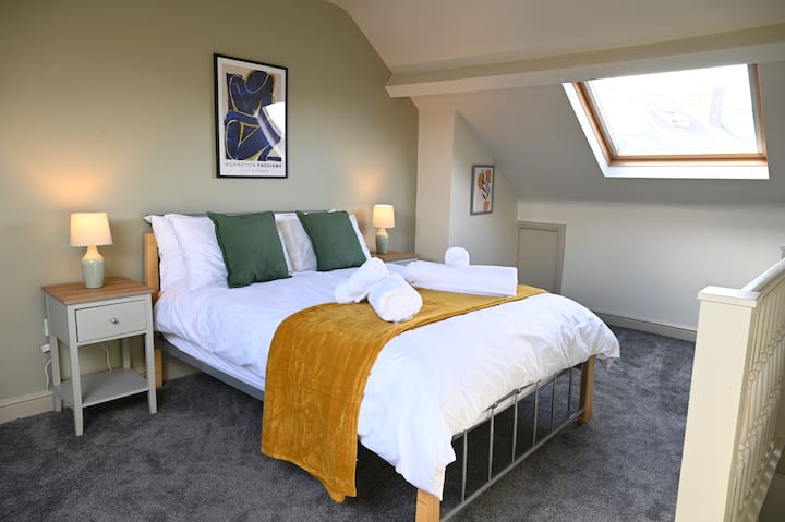 House-modern-private Bathroom-street View - Sheffield