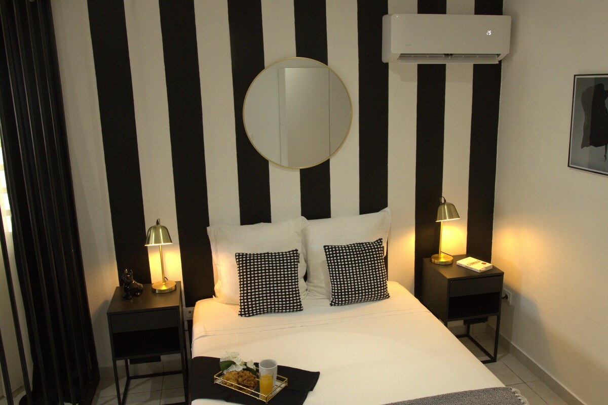 Le Black&White - 5 min walk from CHC Cayenne - Apartments for Rent in ...