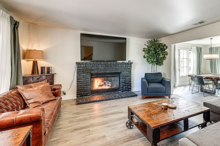 Beautiful Lake-view House: Walk To Lake + Village! - Big Bear Lake, CA