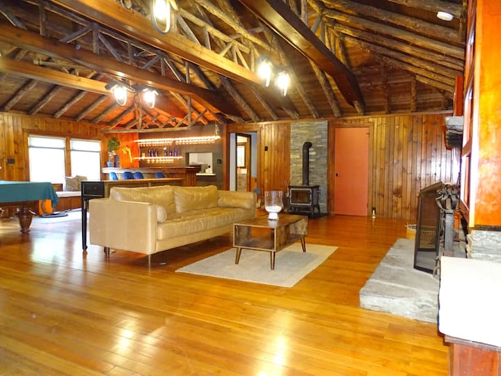 Beautiful Guest Cabin On Quiet Estate - Shrewsbury, MA