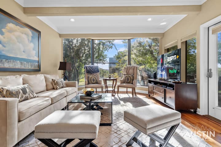 Scenic Lakeway Home | Grill + Trails + Courts - Lakeway, TX