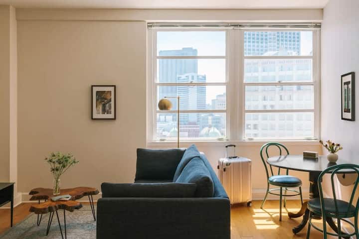 Roami At Duncan Plaza | 1br Deluxe - New Orleans, LA