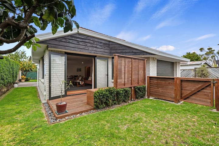 Hideaway On Edgecumbe - Tauranga