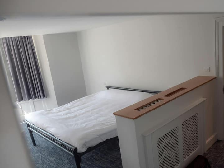 Private Twin Room At A&o Brighton Beach - Brighton