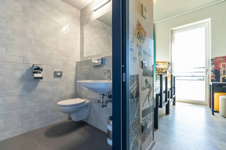 Private Twin Room In Low-key Hostel - Florencia