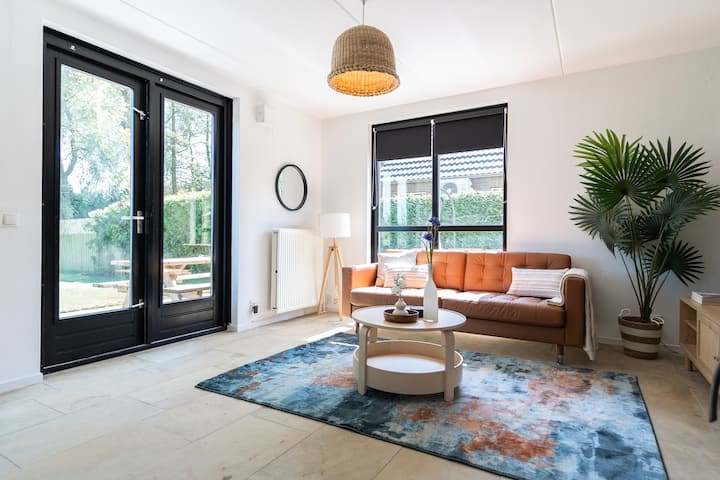 Family Villa With Garden & Lake Access - Wijchen