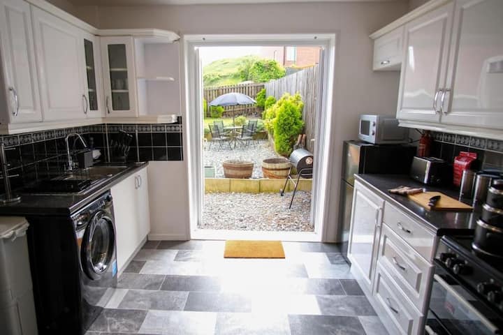 Stunning 3bed Home W Garden On South Shields Coast - 南希爾茲